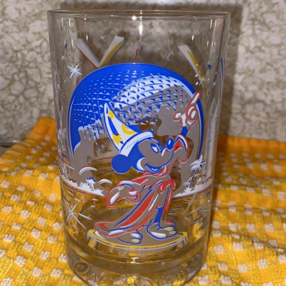 Dining | Two 25th Anniversary Walt Disney Anniversary Glasses | Poshmark